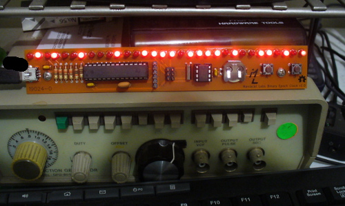 binary_epoch_clock_kit_on_desk – tronixstuff.com